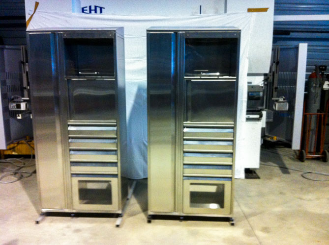 Armoire en inox recuit brillant – Noble Acier